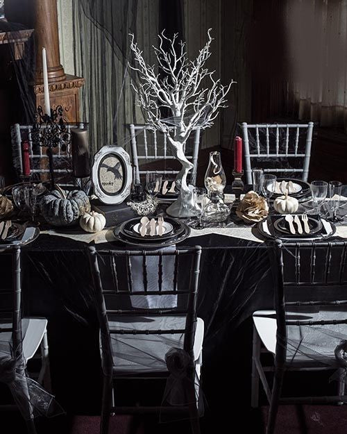 Spooky yet Stylish Table Setup for a Halloween Party – The Kaya Collection